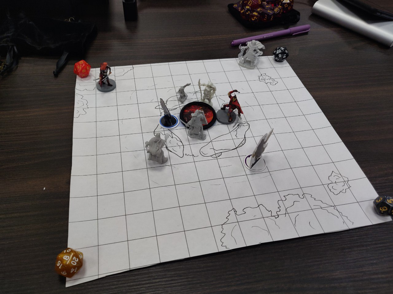 3d-printable portrait token holders : r/rpg