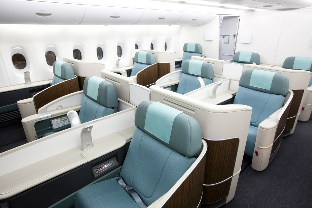 KE Premium Cabin Gallery KE Premium Cabin Gallery