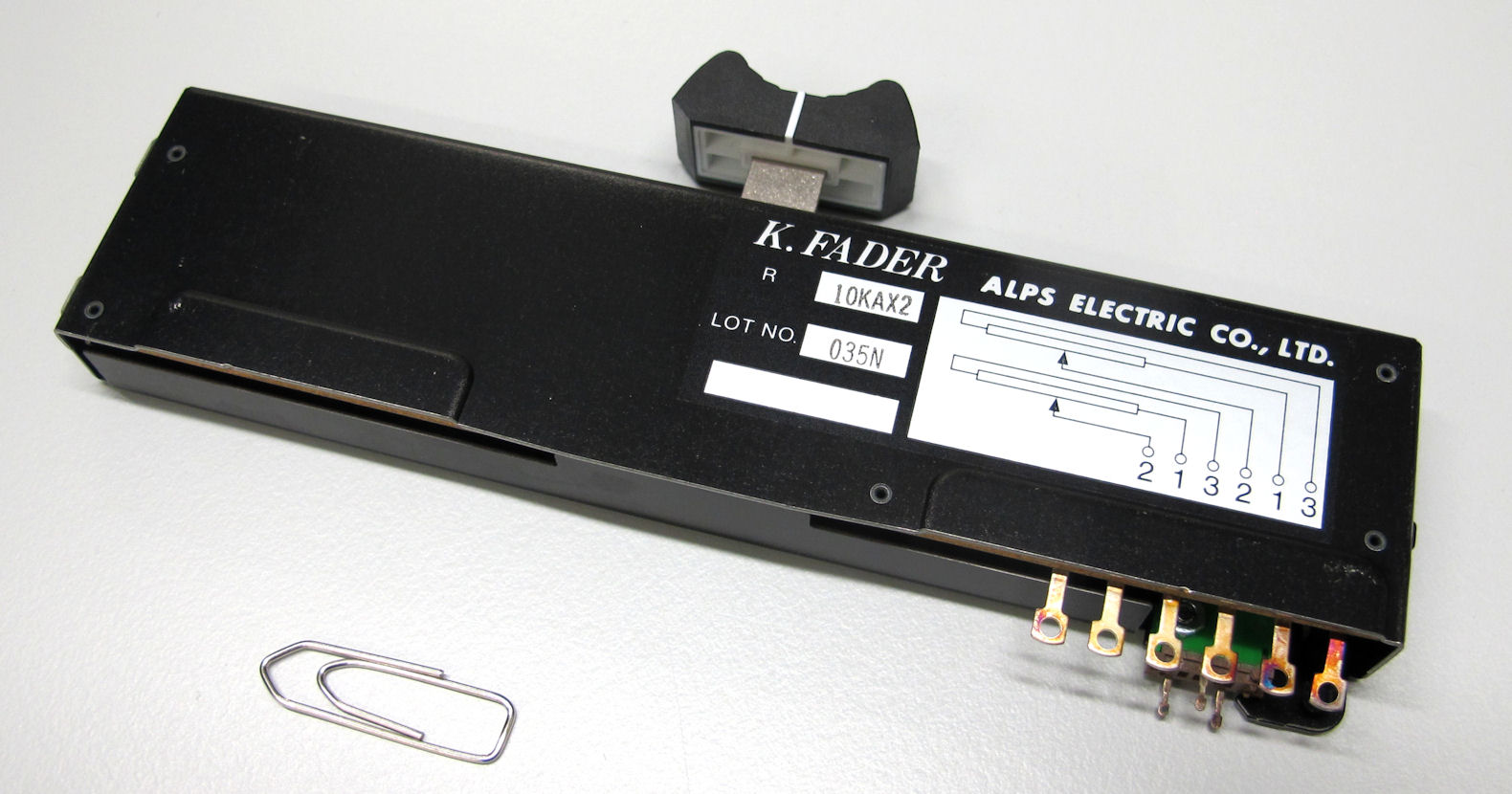 * Linear potentiometer 10 kohm* Alps Alpine RSA0K12B1019### E-Stop Switch